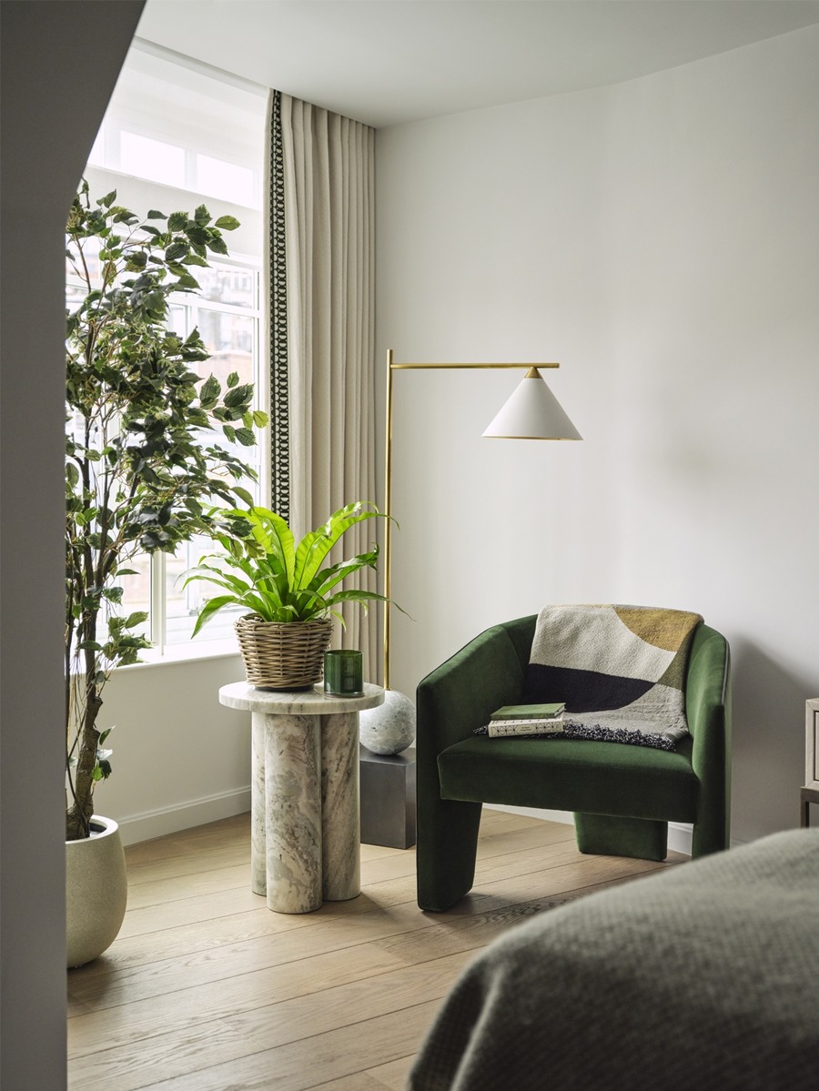 Knightsbridge Gardens - Taylor Howes