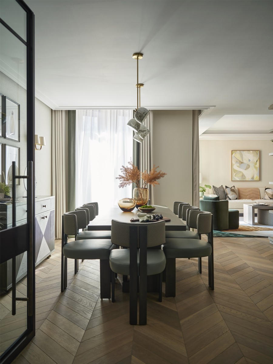 Knightsbridge Gardens - Taylor Howes