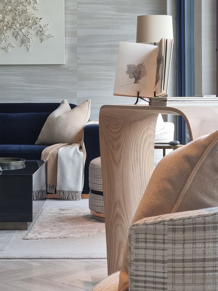 Contact - Taylor Howes